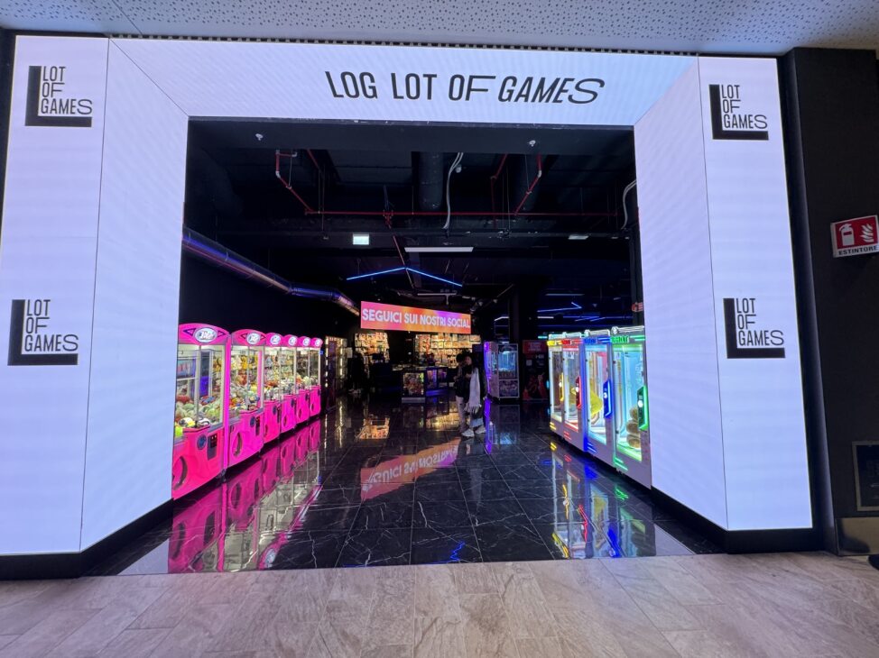 Sacoa installation at LOG (Lot Of Games) - Global Amusements & Play